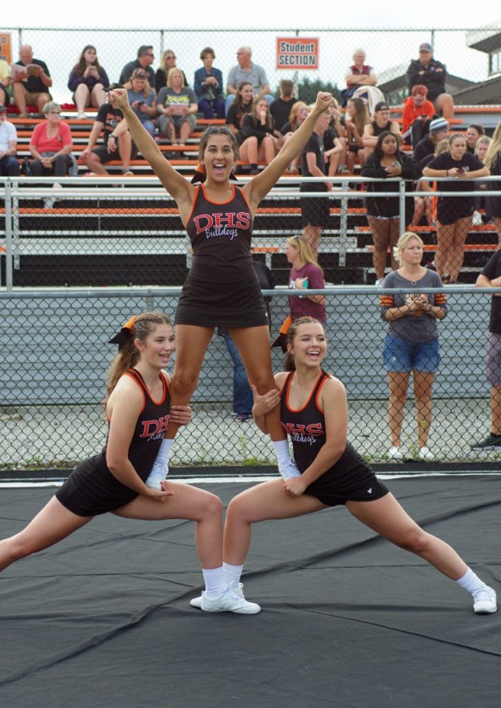 DALTON FOOTBALL: Dawgs dominate – The Dalton Gazette & The Kidron News