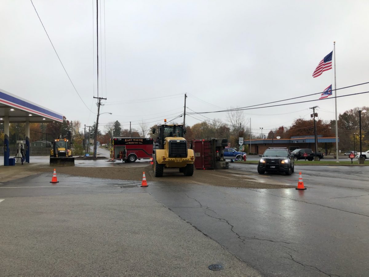 Crews clean up gravel spill at state Route 94 and U.S. 30 in Dalton ...