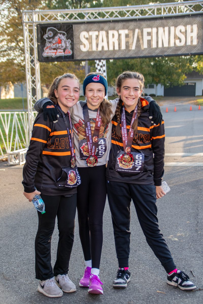 Second annual Bulldog Dash draws hundreds – The Dalton Gazette & The ...