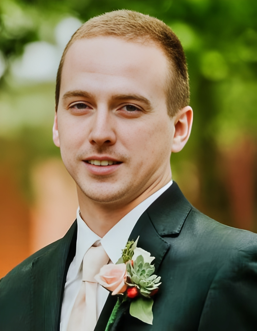 Gavin L. Ross, 33 – The Dalton Gazette & The Kidron News